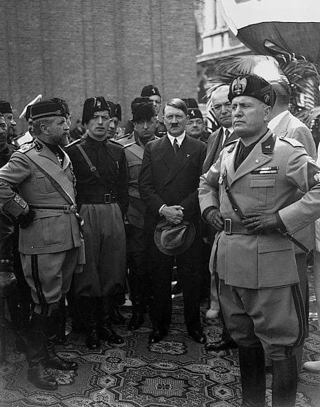 20 Rare Photos Of Axis Powers Hanging Out Together