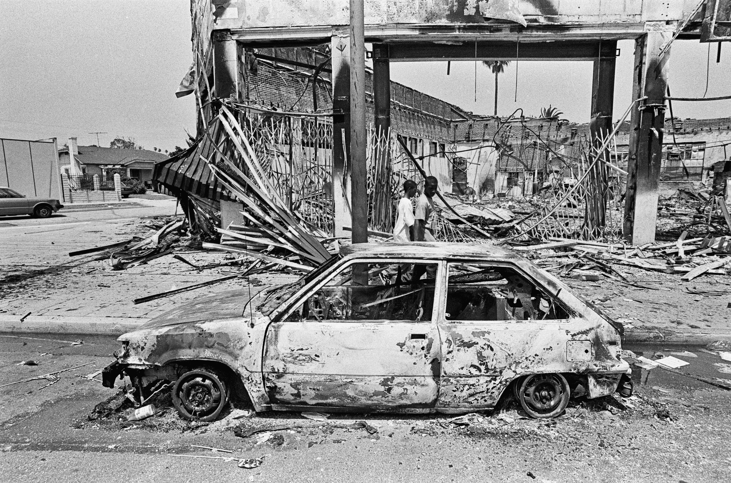 27 Eye-Opening Photos Of The LA Riots
