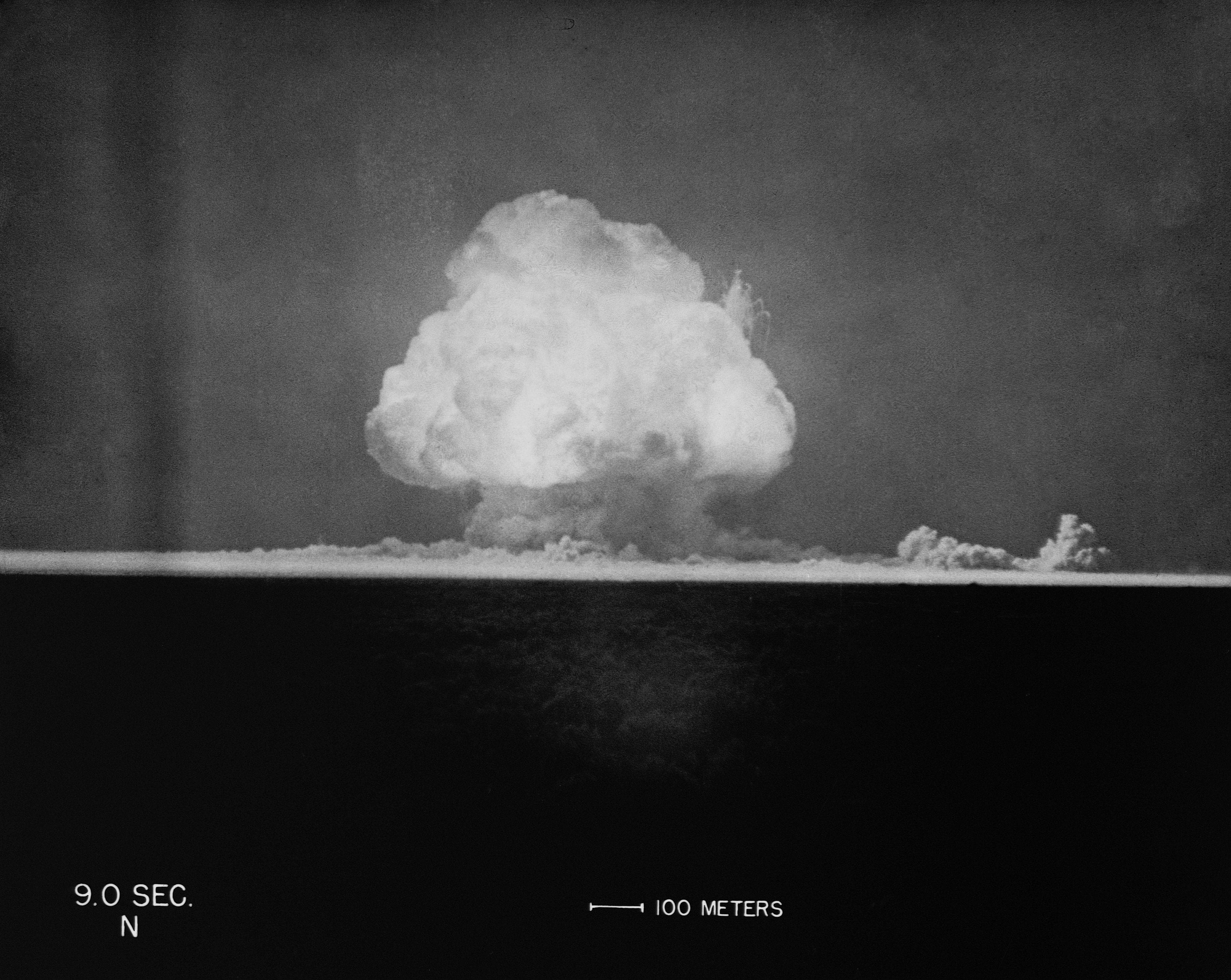 22 Unbelievable Photos From The Detonation Of The First Atomic Bomb