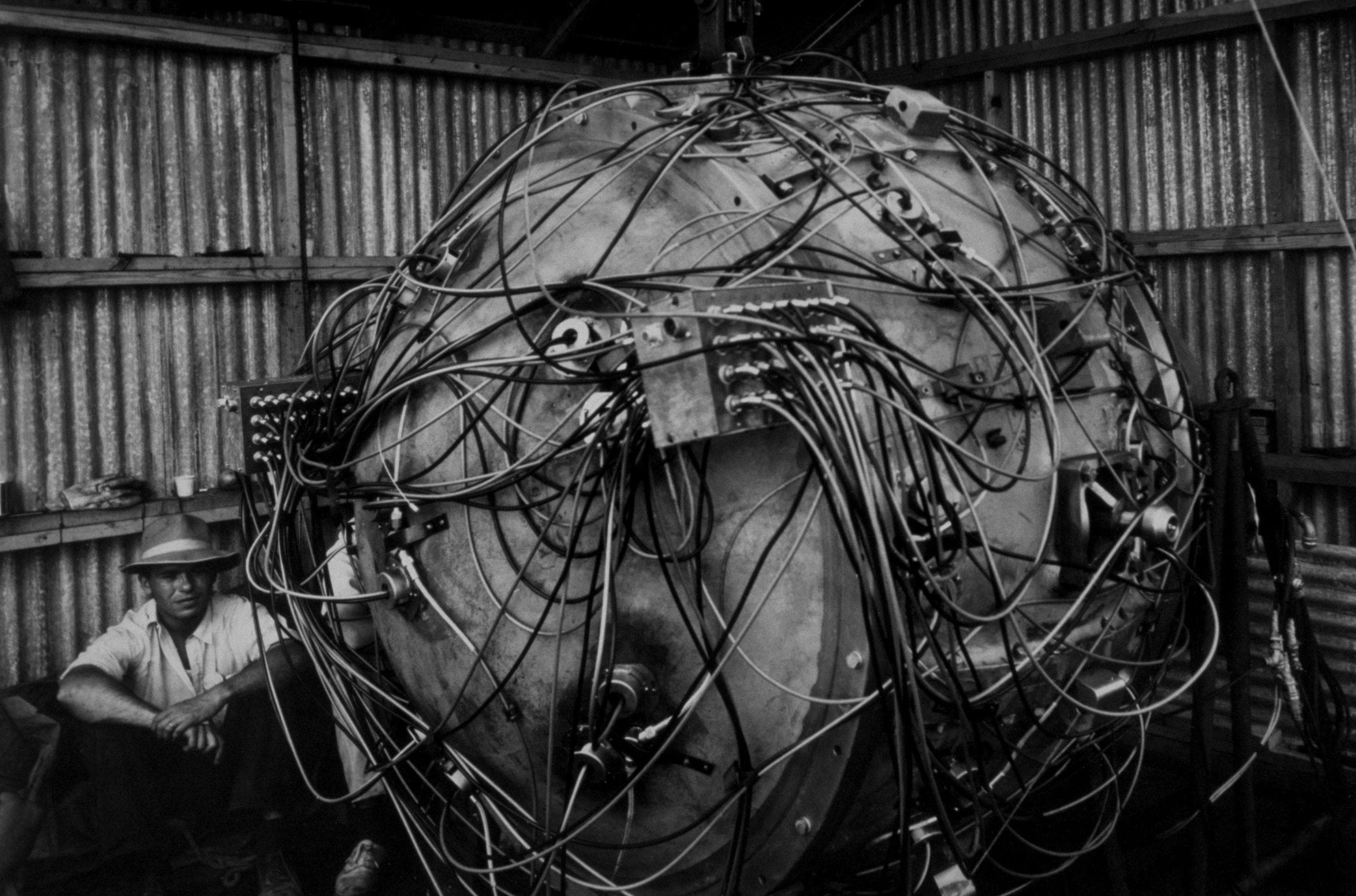 22 Unbelievable Photos From The Detonation Of The First Atomic Bomb