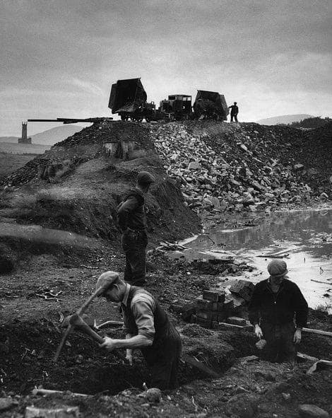 35 Photos Of Coal Miners That Will Make You Feel Like You're Underground