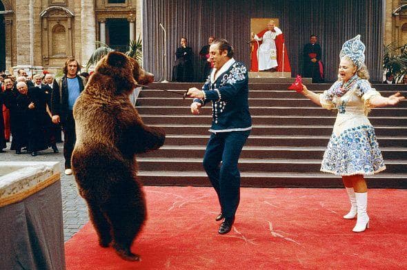 24 Fascinating Photos of Pope John Paul II