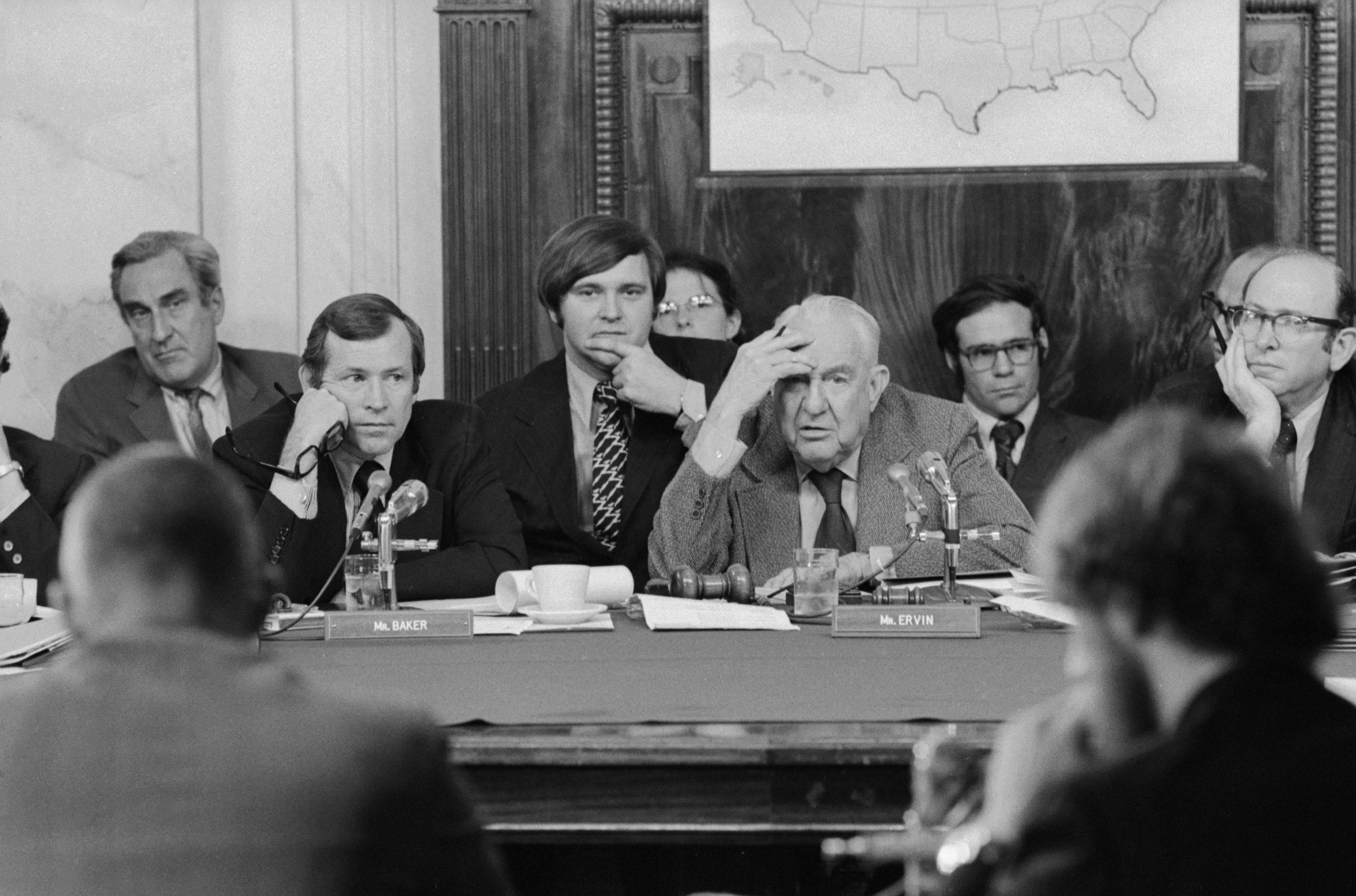 27 Amazing Photos From The Aftermath Of Watergate