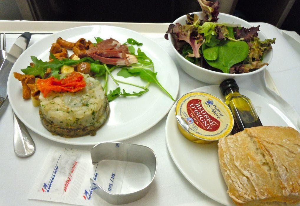13 Interesting Things You Never Knew About Airplane Food