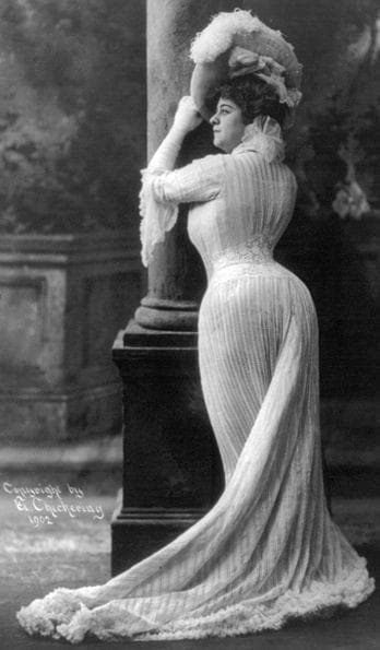 11 Facts You Didn't Know About The History of Corsets