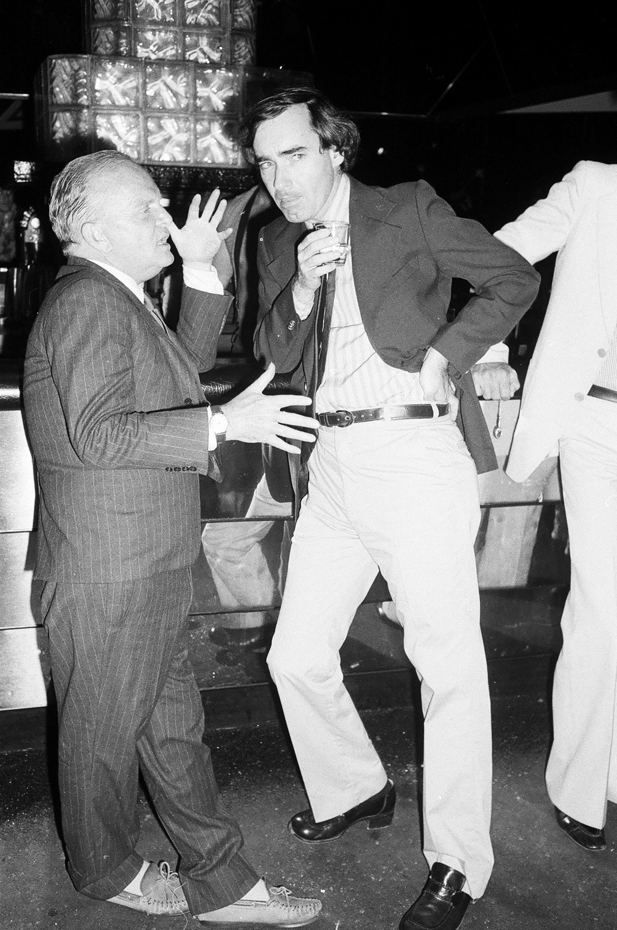 20 Vintage Photos From NYC's Notoriously Wild Studio 54