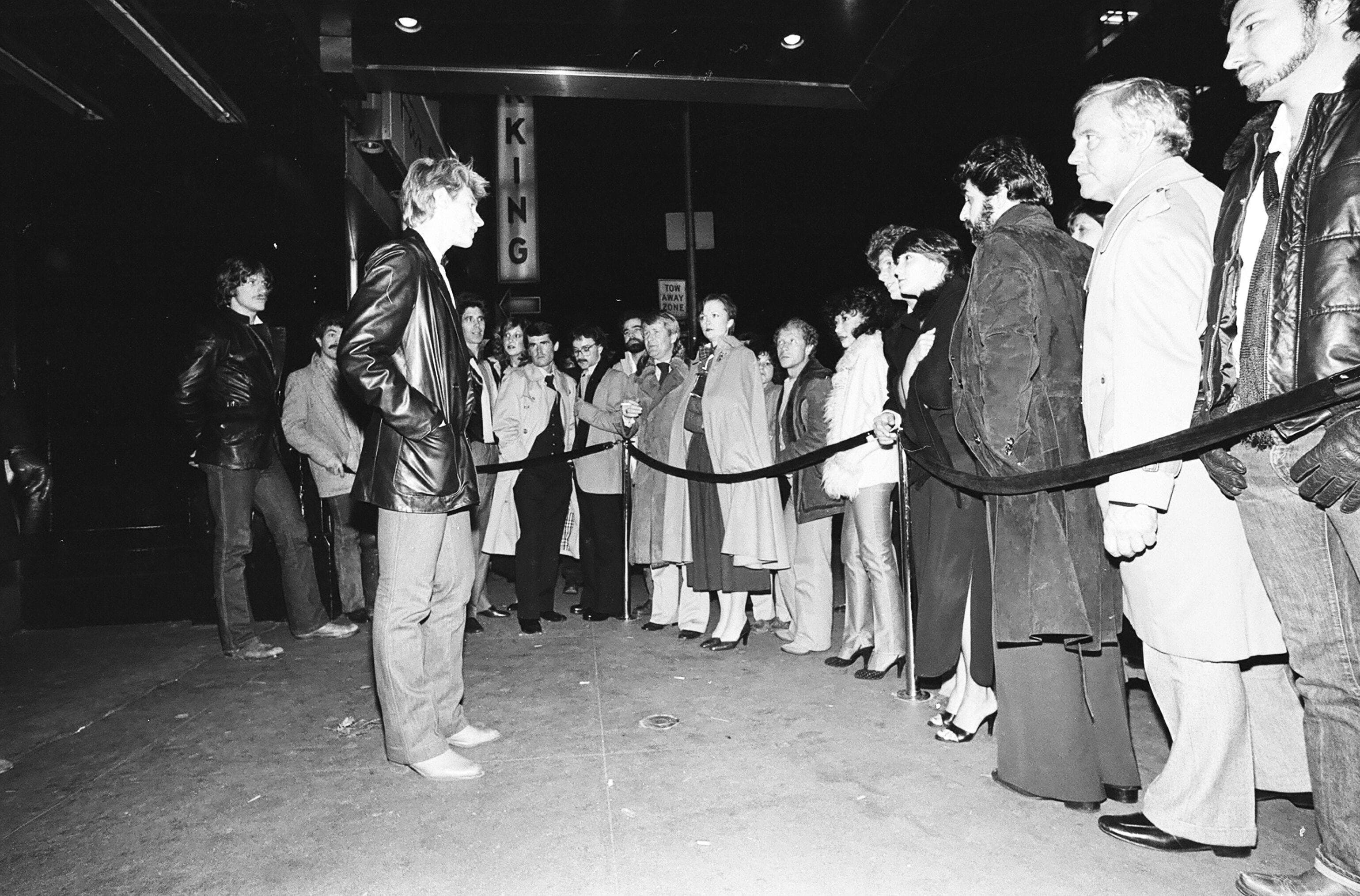 20 Vintage Photos From NYC's Notoriously Wild Studio 54