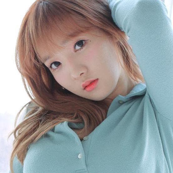 Stellar Minhee Selca