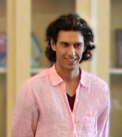 Unknown Extra Siblings With Two Or More Famous Brothers And Sisters