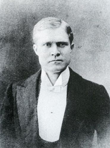 10 Heartbreaking Facts About The Pygmy Ota Benga