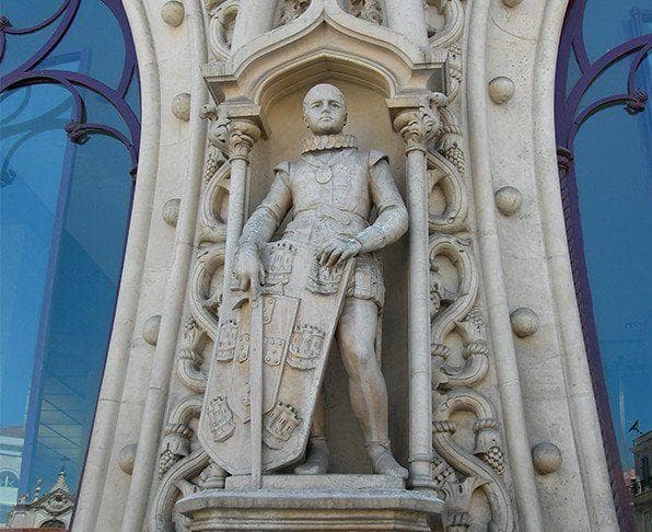 10 Regular People Who Accidentally Ruined Historical Artifacts