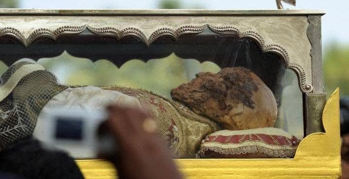 Random Gross Photos Show Weird World Of Grisly Catholic Relics | Best ...