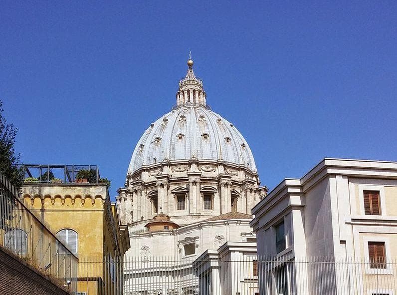 Here's What A Day In The Life Of Pope Francis Really Looked Like