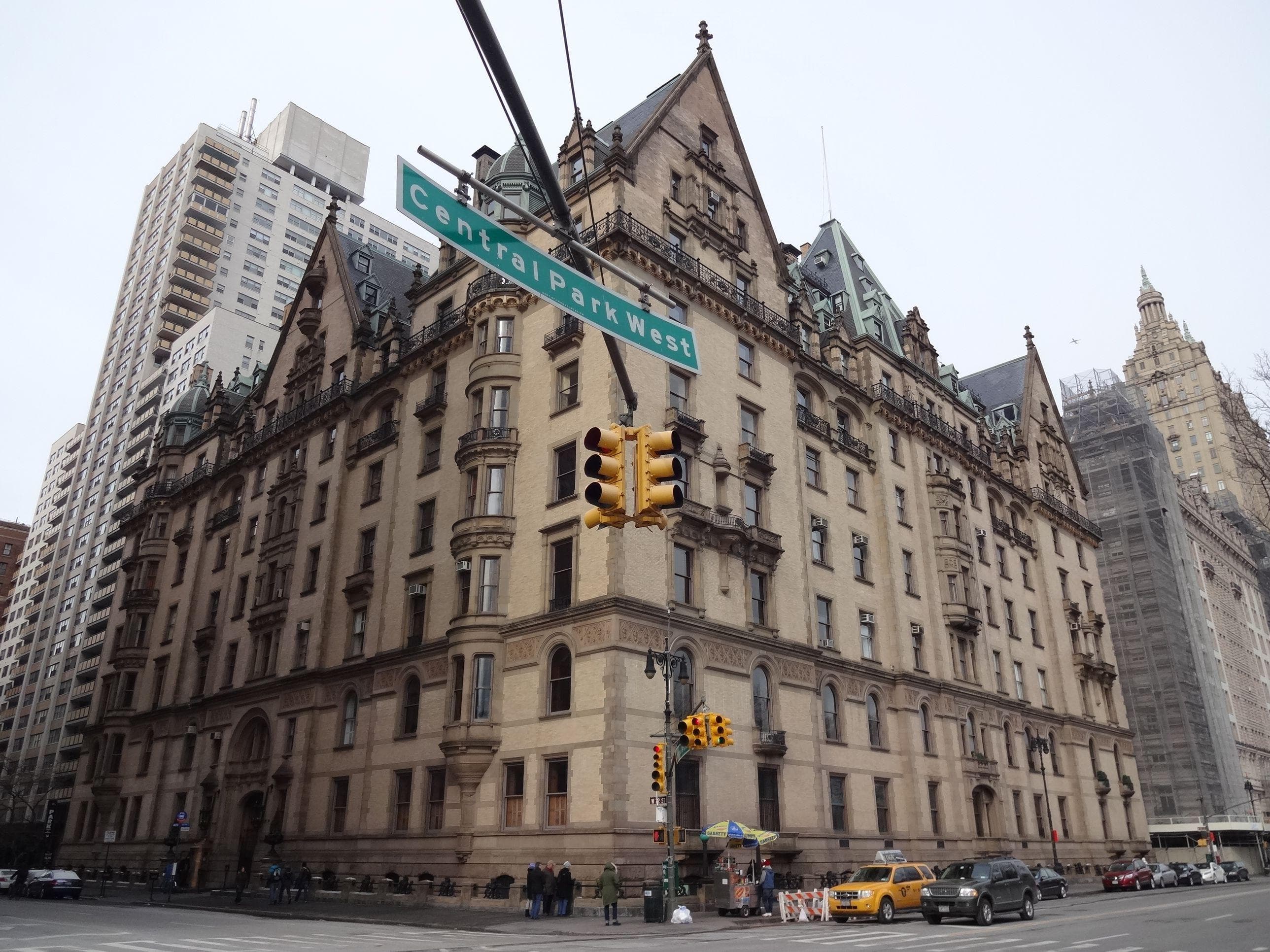The Cursed Dakota Building In NYC Has A Tragic And Macabre History