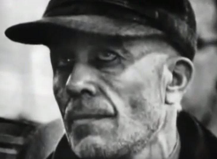 What Murderer Ed Gein Was Like As A Kid