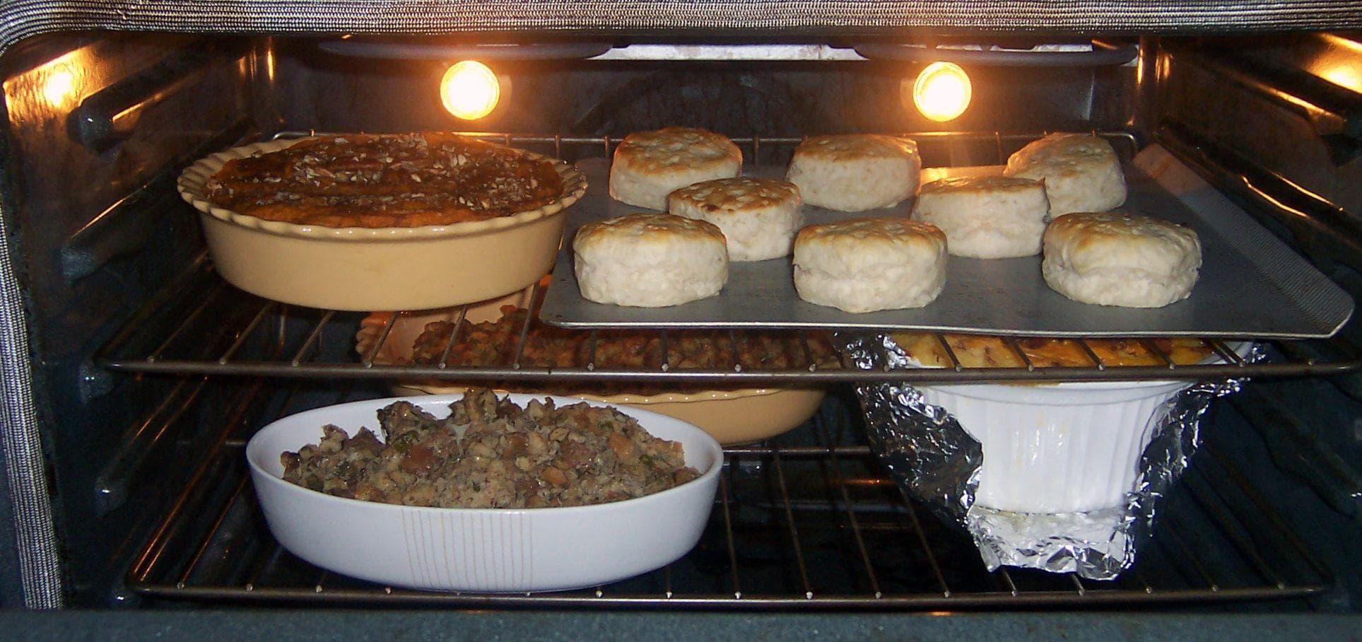 13 Disgusting Things You Didn't Know About Reheating Food