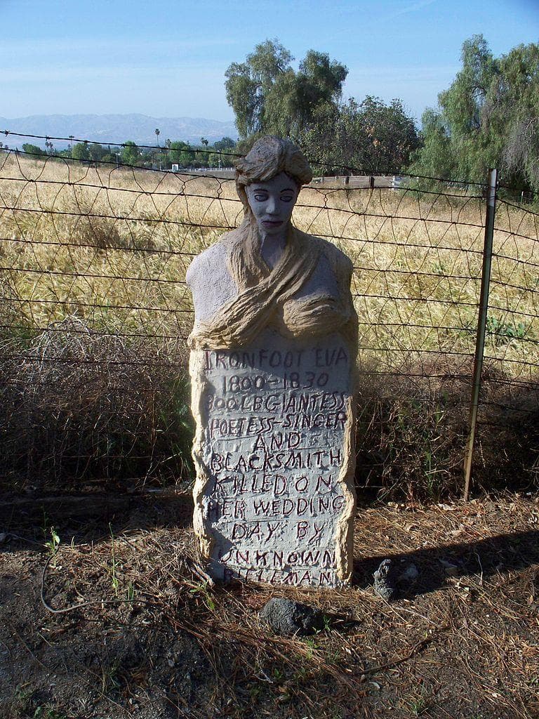 Creepiest Tombstone Messages Of All Time
