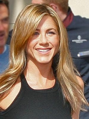 12 Depressing Stories About Jennifer Aniston