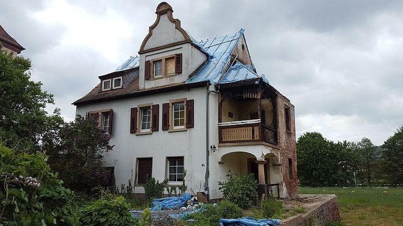 The Disturbing Real-Life Exorcism Photos That Inspired 'The Exorcism of ...