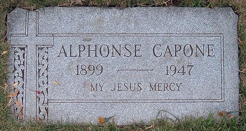 Al Capone's Brain Was Rotted By Syphilis To The Point Where He Was ...