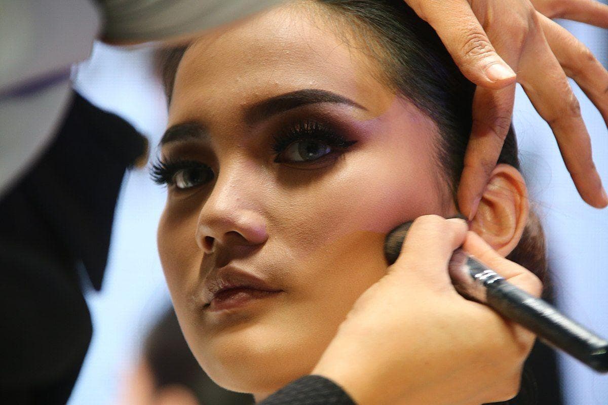 How To Get The Perfect Contour For Your Face Shape