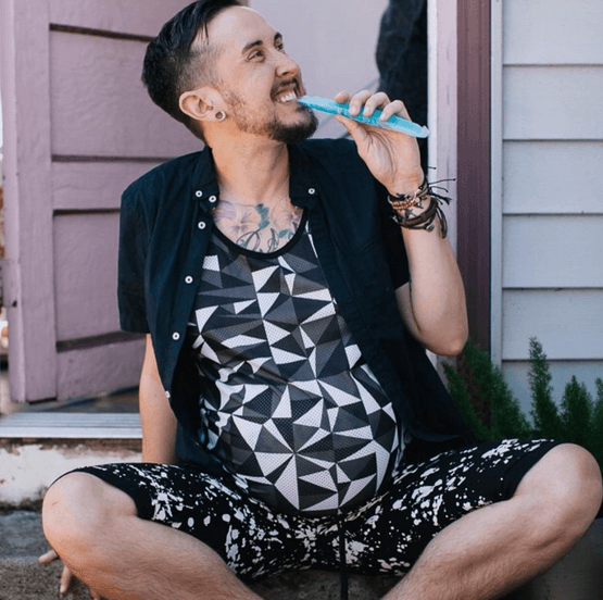 Mind-Realigning Pictures of Pregnant Transgender Men