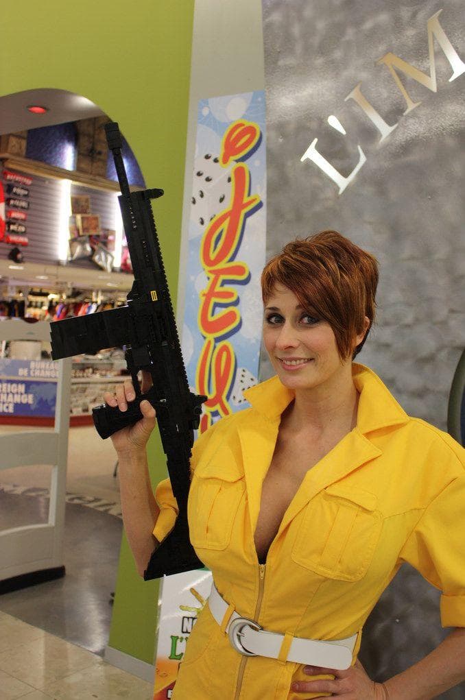 16 Sexy April O'Neil Cosplays That Will Make You Say Cowabunga