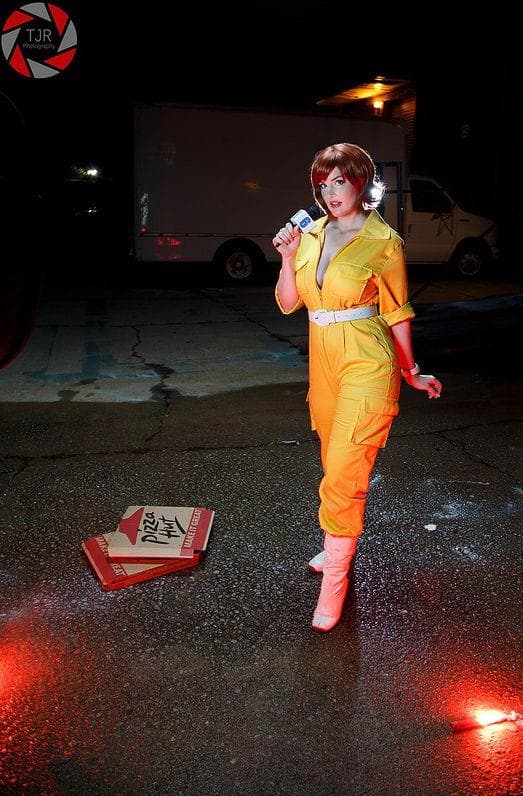 16 Sexy April Oneil Cosplays That Will Make You Say Cowabunga