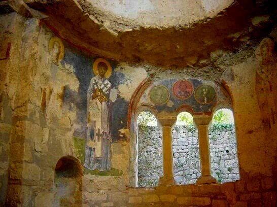 Archaeologists Believe They've Discovered The Tomb Of Saint Nicholas