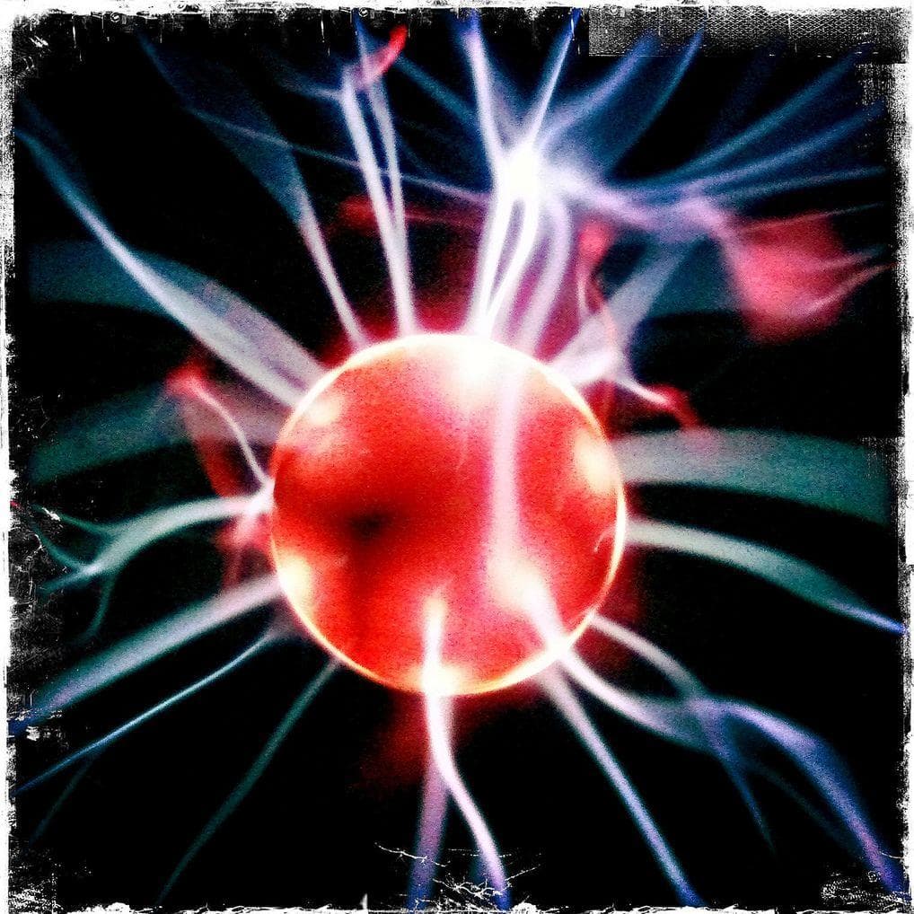 All The Things That Thomas Edison Didn't Actually Invent, But Took The ...