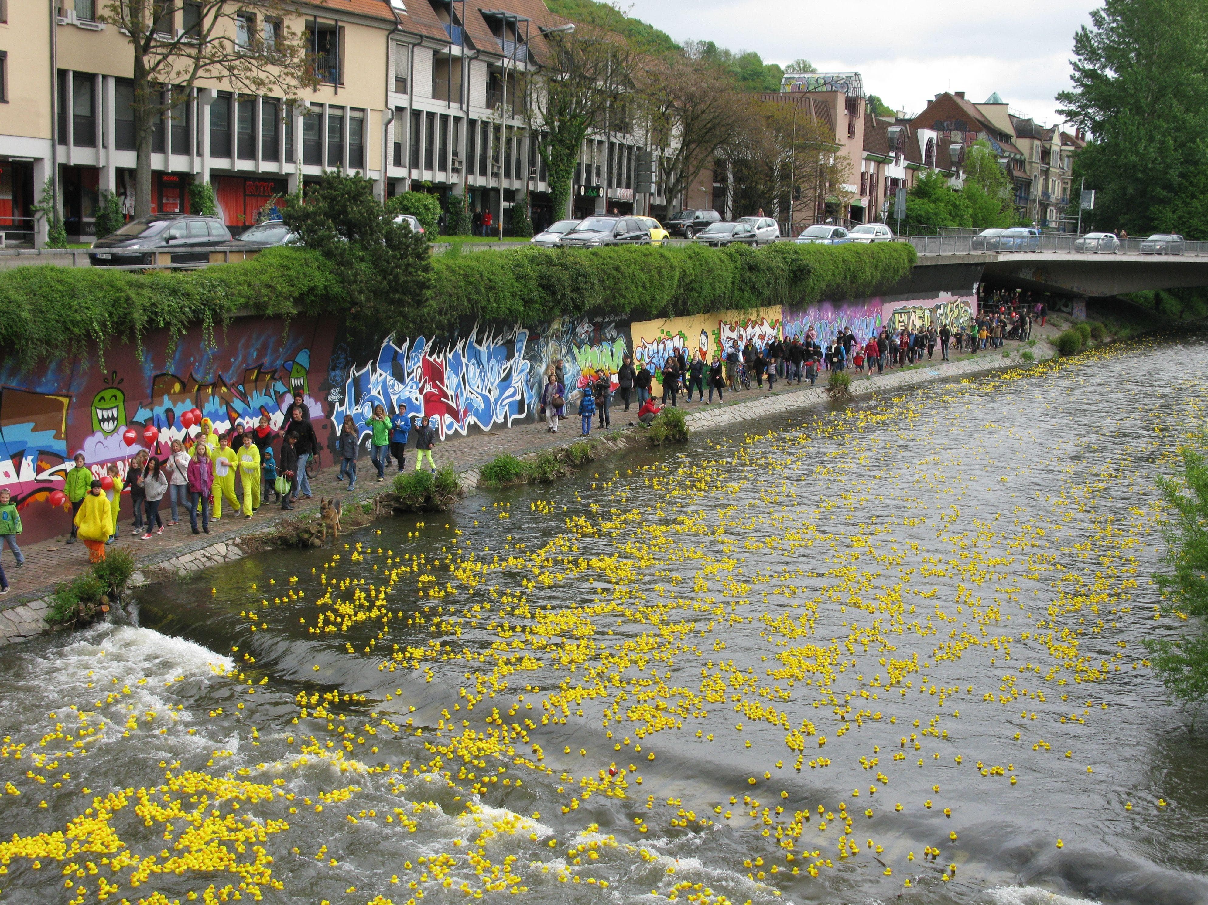 That Time 28,000 Rubber Duck Toys Spilled Into The Ocean