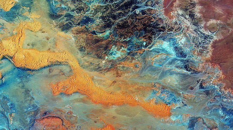 23 Mind-Blowing Facts About Planet Earth