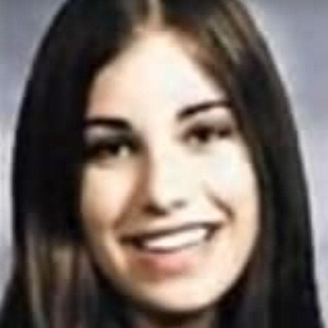 This Pre-Teen And Her 23-Year-Old Boyfriend Murdered Her Entire Family ...