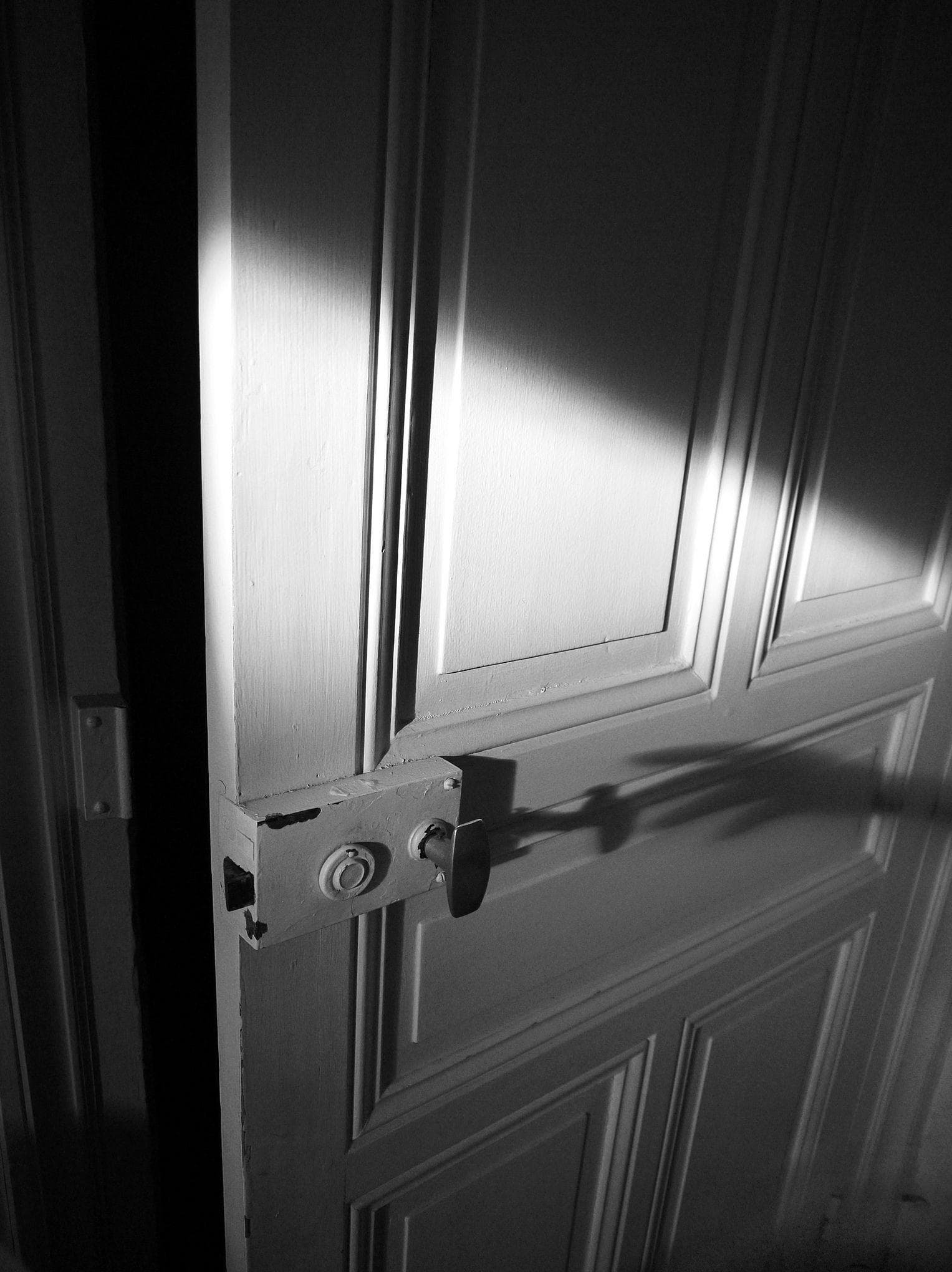 A Guide To The Different Classes Of Shadow People Haunting You In The Dark