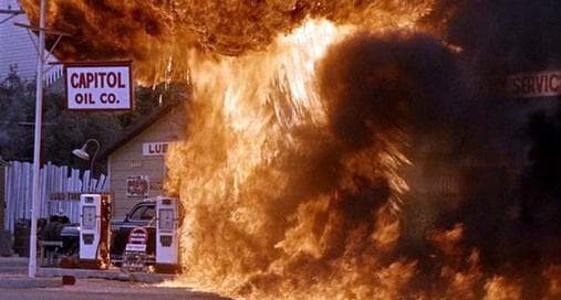 12 Unrealistic Movie Deaths That Just Couldn't Happen In Real Life