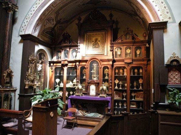 You Can Visit The Body Parts Of These Dead Catholic Saints Right Now