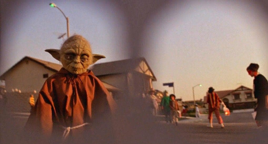Why Does E.T. Make A Cameo In Star Wars: Episode I - The Phantom Menace?