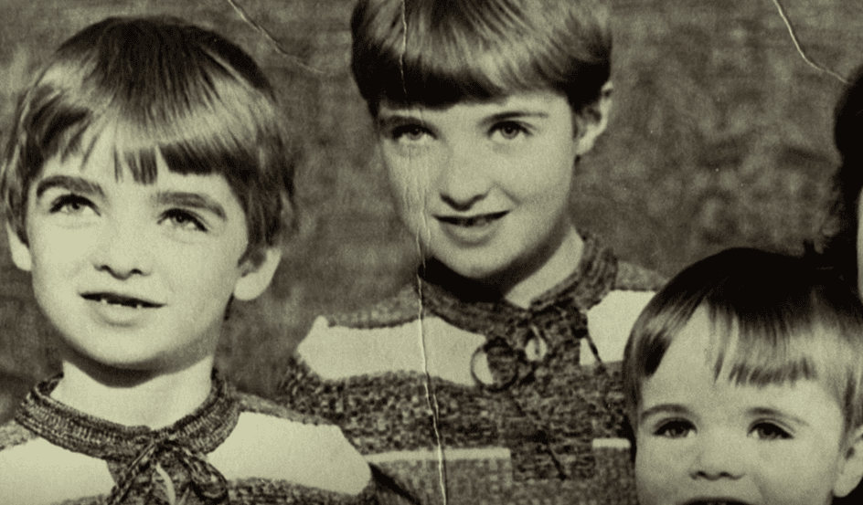 How The Gallagher Brothers' Intense Mutual Hatred Destroyed Oasis