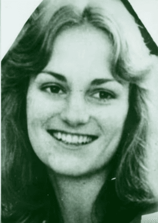 How Heiress Patty Hearst Became A Gun-Wielding Leftwing Terrorist