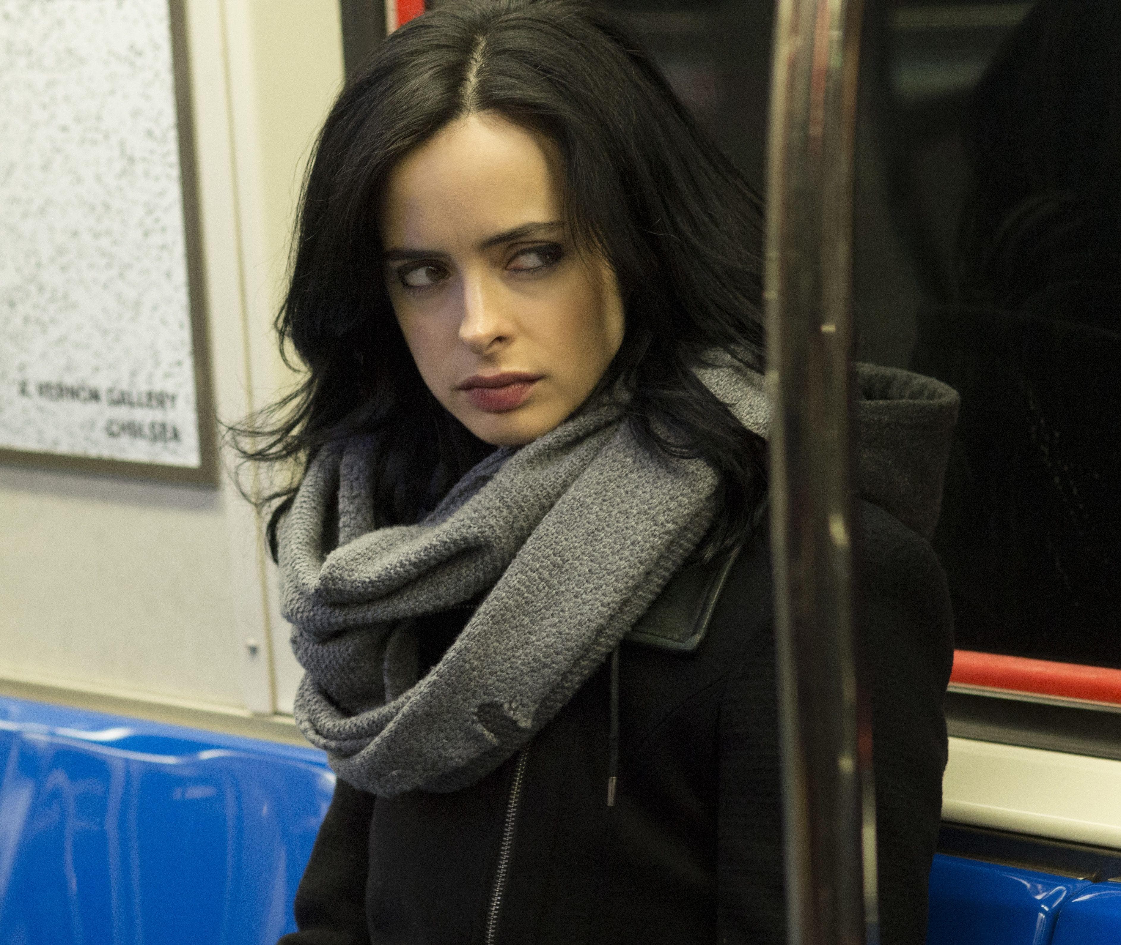 13 Jessica Jones Fan Theories That Dive Really Deep Into the Series