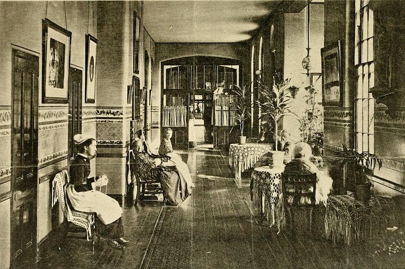 19th-Century Tourists Visited Mental Asylums Like They Were Theme Parks