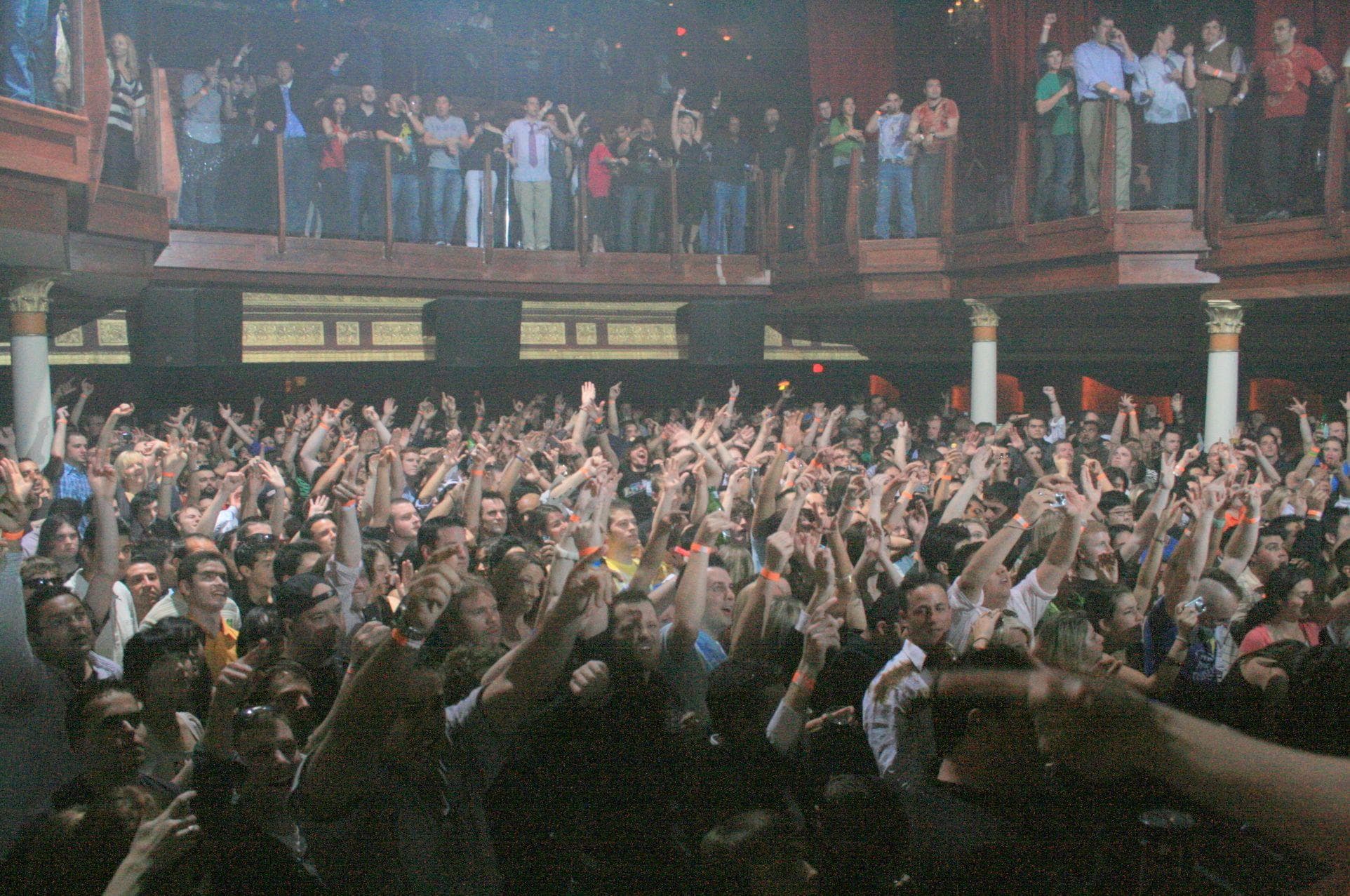 Raves In The '90s Were Dramatically Different Than Whatever Is Going On ...