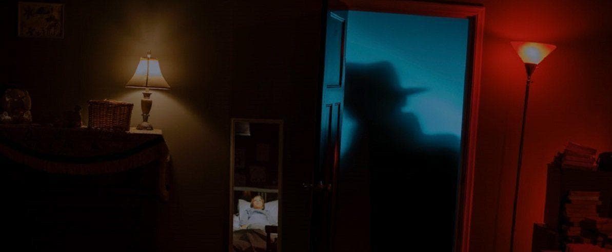 In Case You Were Wondering, Shadow People Are NOT Ghosts - Here's Why