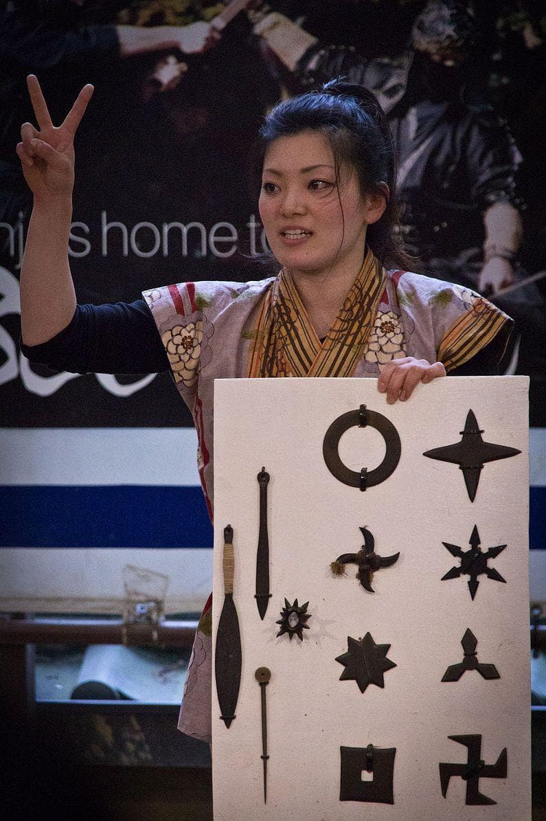 14 Amazing Weapons You Won't Believe Ninja And Samurai Actually Used