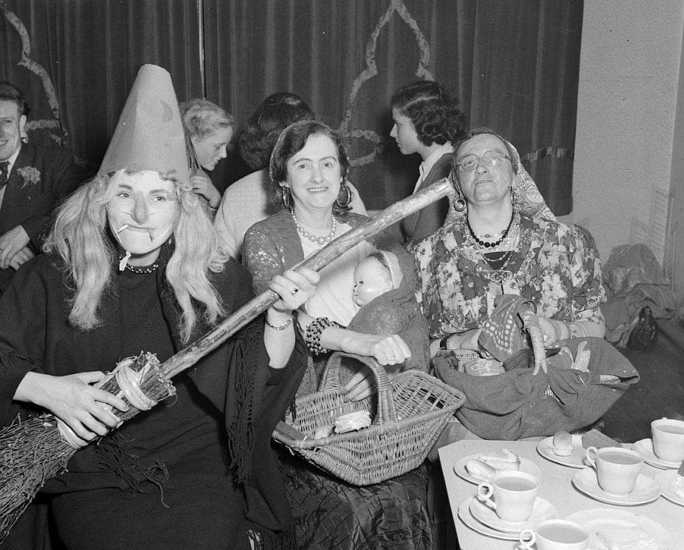 Modern Day Witches Reveal What Movies And TV Shows Get Wrong About ...