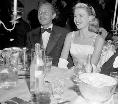 The Man Behind The Throne: How A Billionaire Oil Tycoon Forced A Royal ...