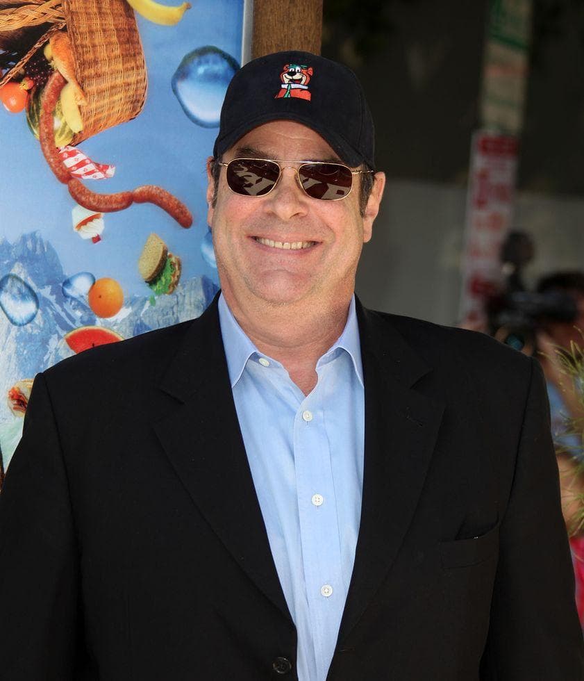 Dan Aykroyd Is A Fourth-Generation Ghost-Hunter, UFOlogist, And ...