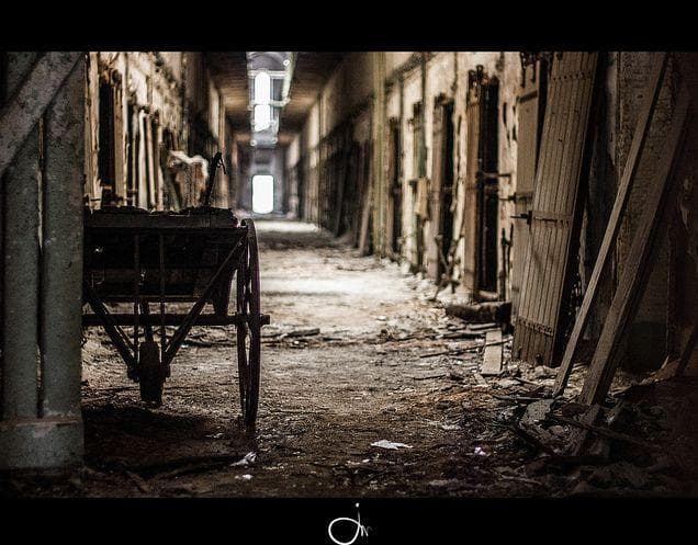 The Prison That Once Held Al Capone Is Now Haunted And Decrepit