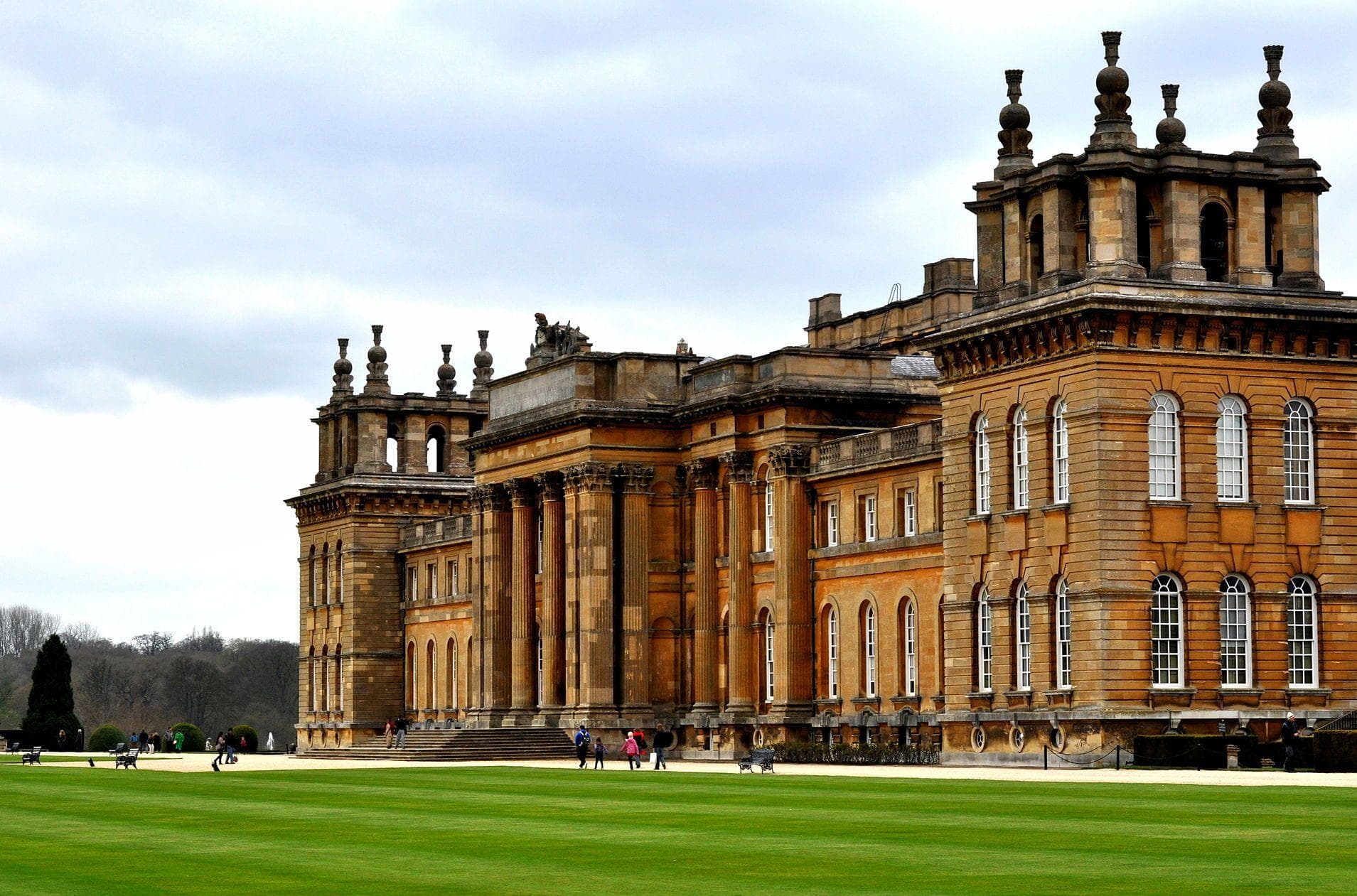 The Dollar Princesses: How Americans Social Climbers Sold Their ...