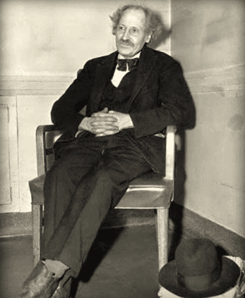 The Bizarre Self-Made Prison Of The Collyer Brothers